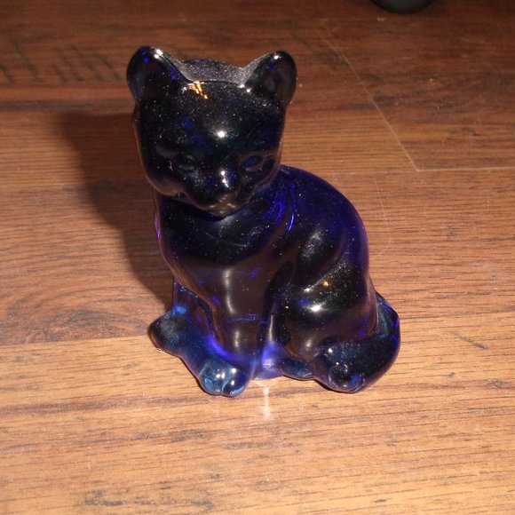 Fenton | Accents | Fenton Cobalt Glass Sitting Cat Kitten Figurine ...